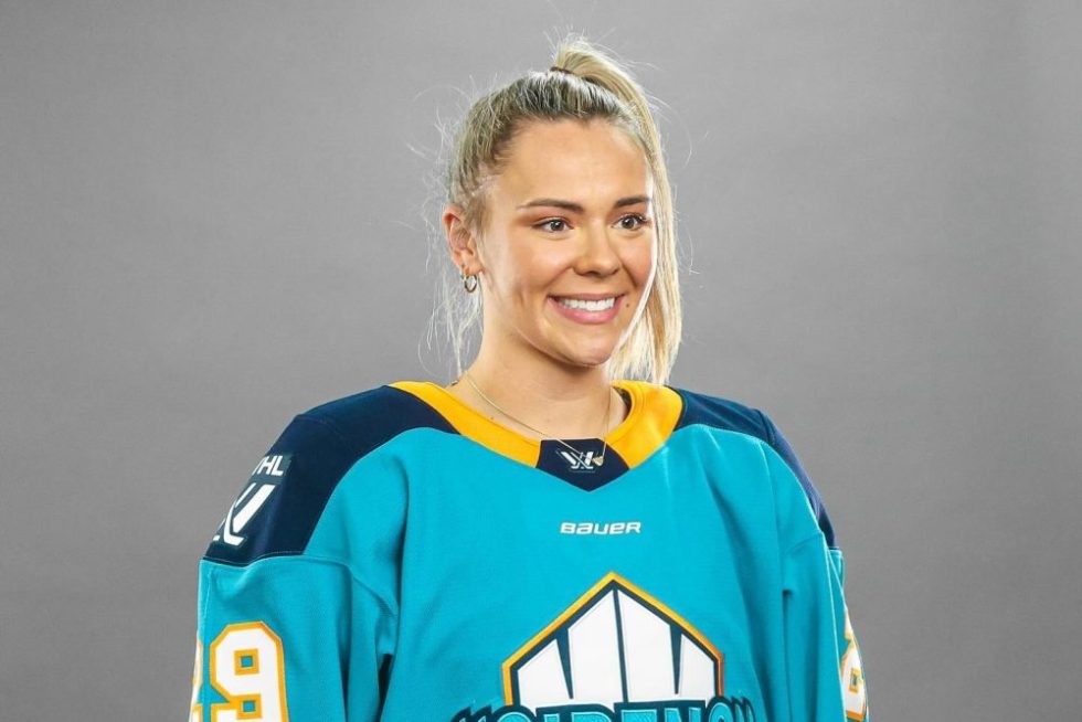 Emmy Fecteau sur le point de faire ses débuts professionnels - Passion FM