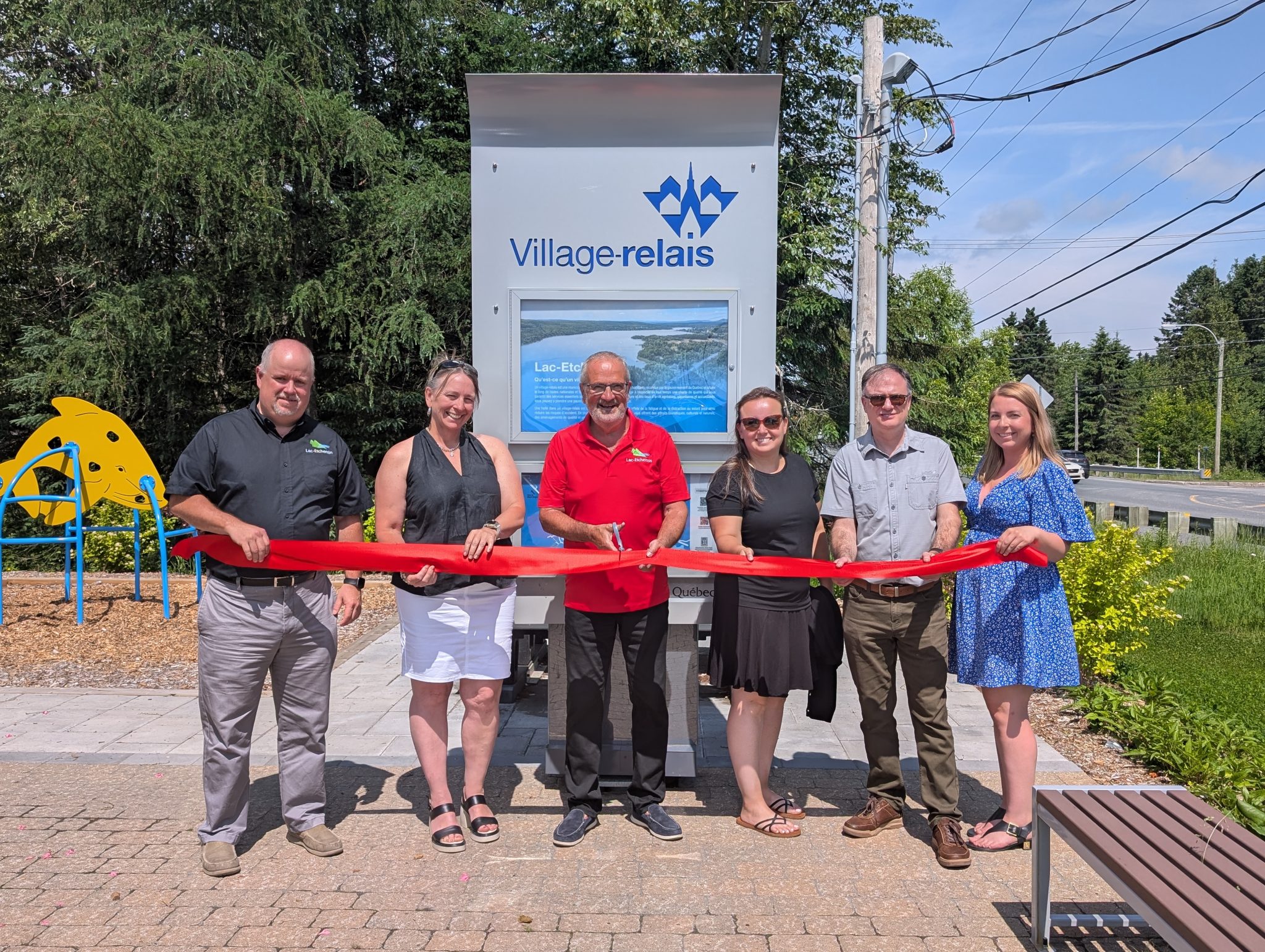Lac-Etchemin inaugure officiellement son Village-relais - Passion FM